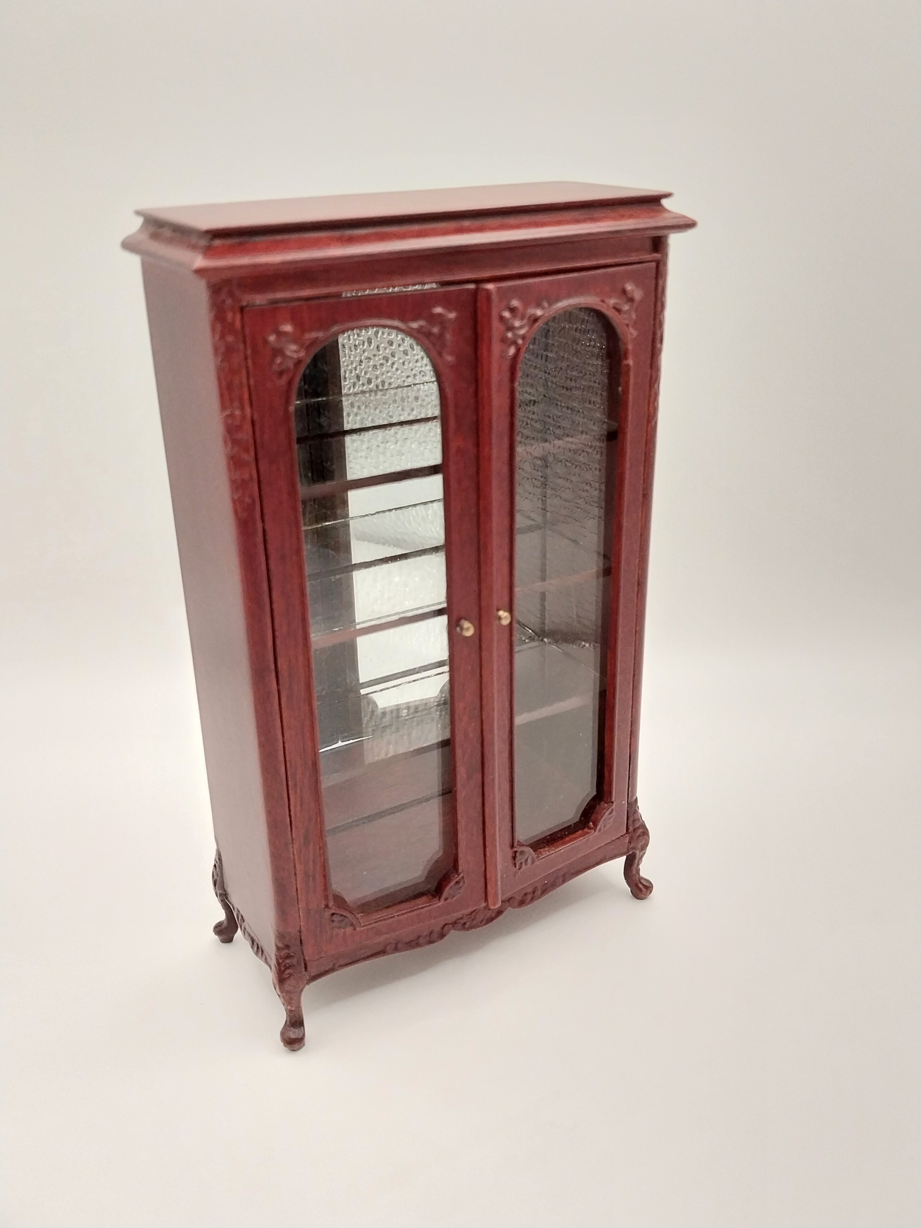 Portsmouth Award Cabinet, Mahogany – Miniature Designs, Inc.
