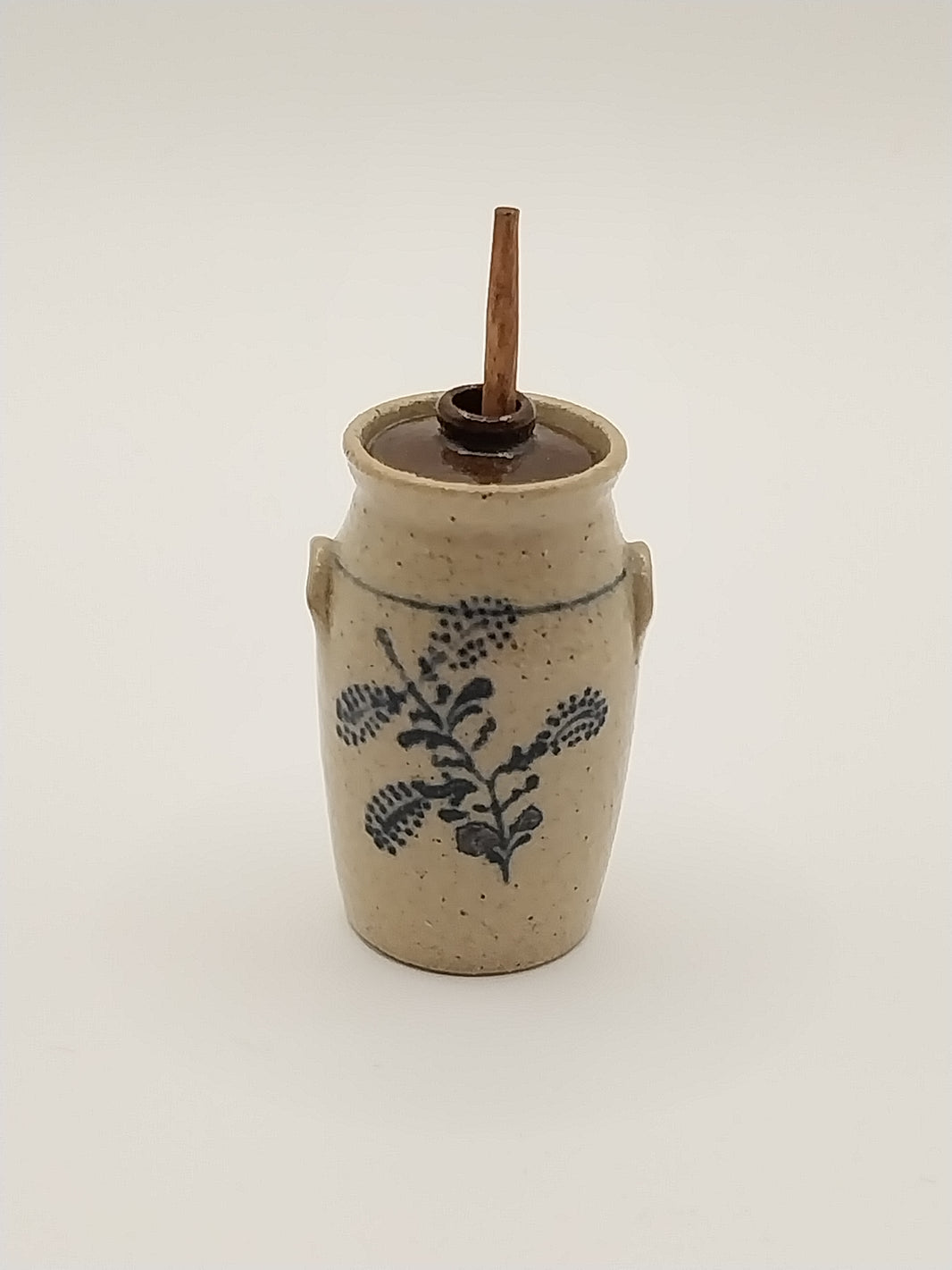 Jane Graber Pottery – Miniature Designs, Inc.