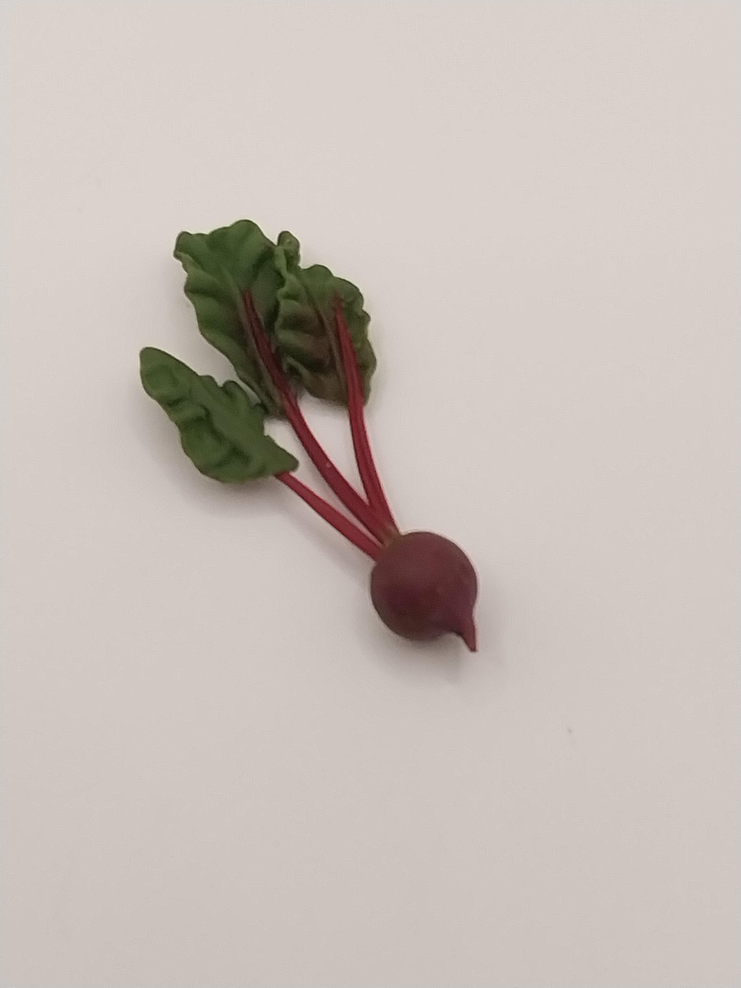 Beets With Stalk, 1pc – Miniature Designs, Inc.